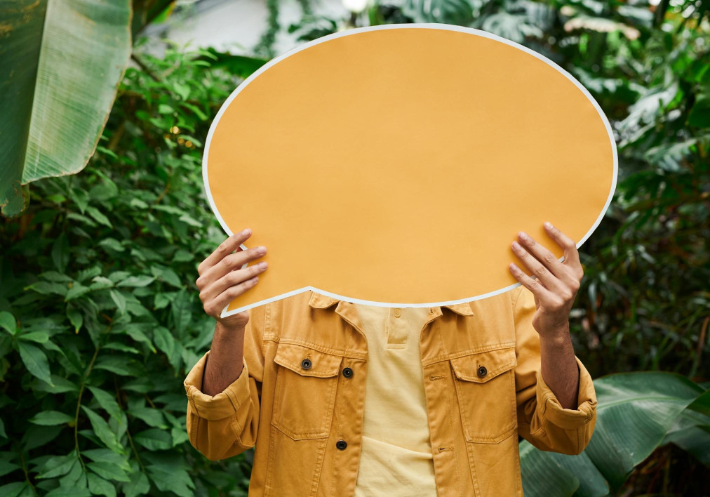 How to Add Text Bubbles to Videos — Clideo