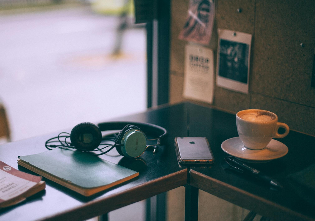 Text to Speech: What is TTS and How to Use It — Clideo